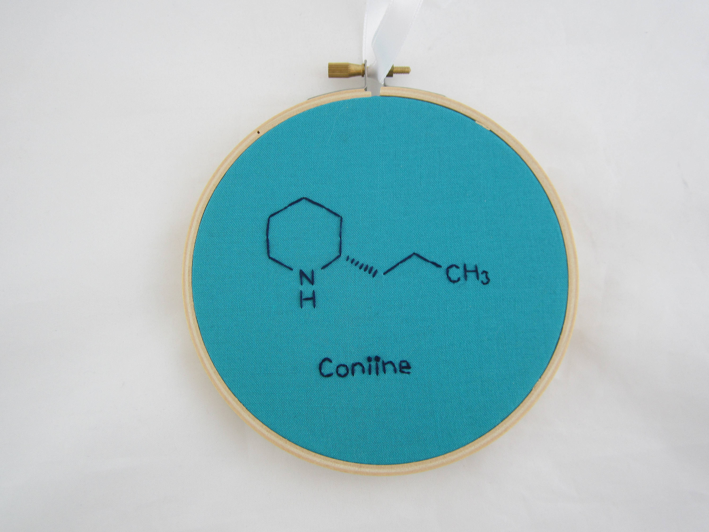 Molécula de coniína Hemlock arte de aro bordado | Etsy
