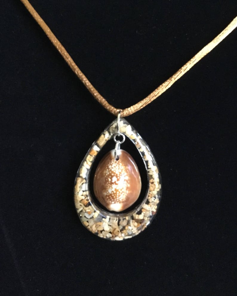Hawaiian Snakehead Cowry Shell, Hawaiian Shell, Cowry Shell, Pendant ...