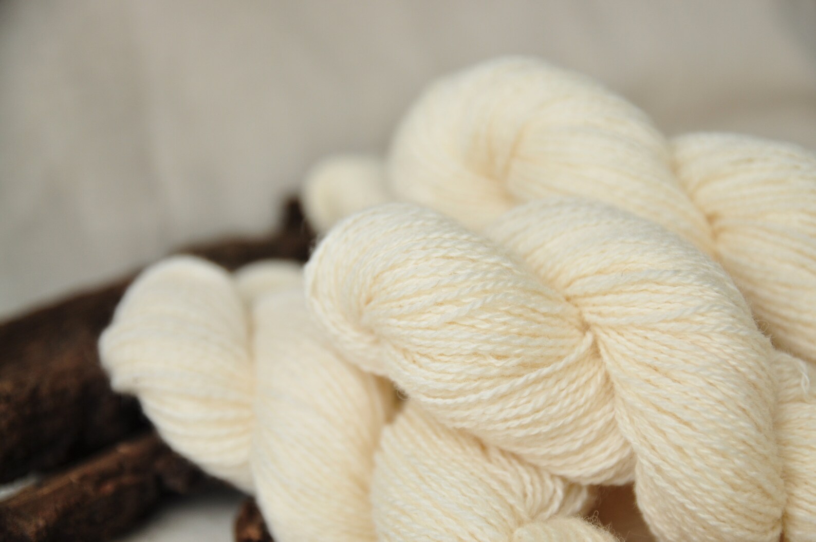 Undyed White Fingering Wool Yarn, Natural Yarn for Tablet Weaving ...