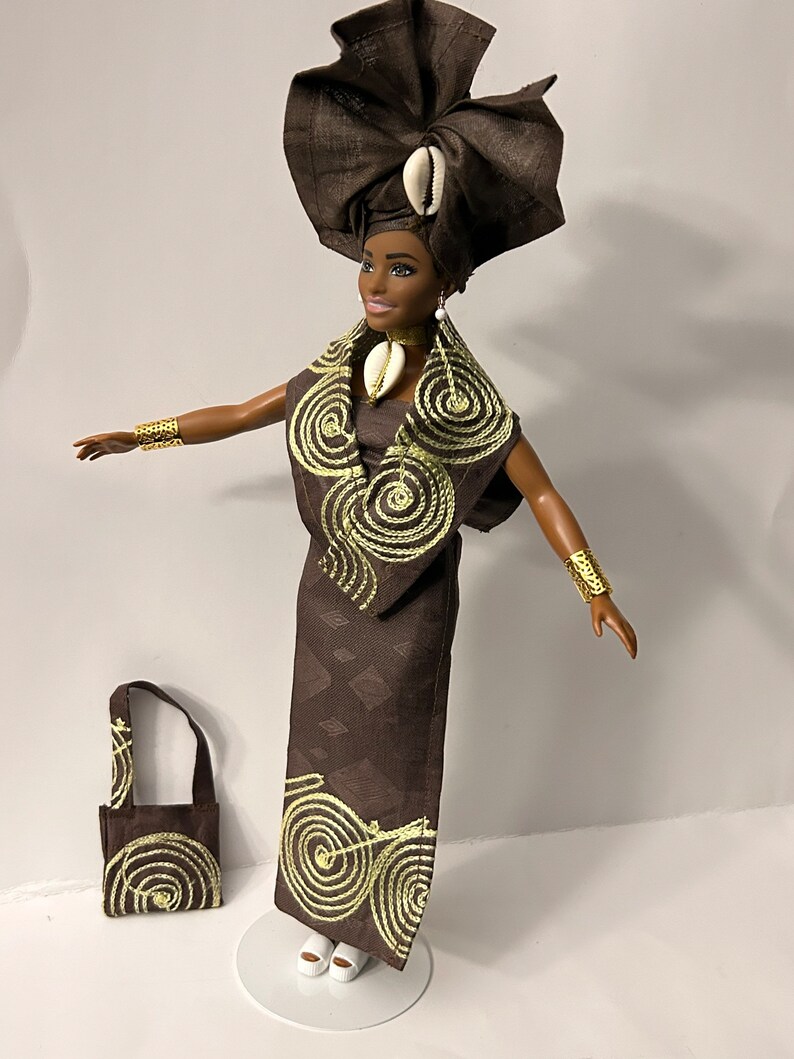 Beautiful African American Fashionistas Barbie Authentic African Fabric ...