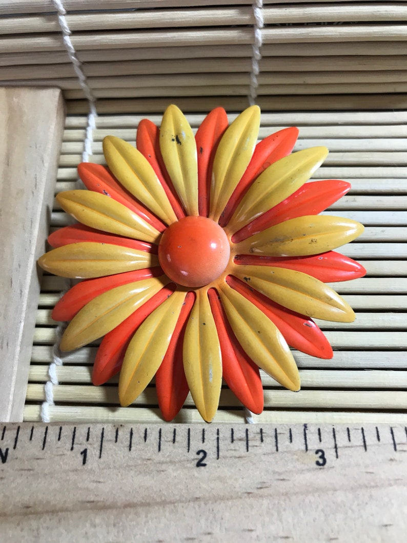 Mod Large 60's Bright Painted Metal Flower Brooch - Etsy