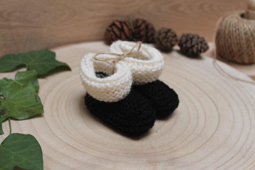 Small Slippers for Baby Size Birth Color Black and Ecru in Knitted Wool ...