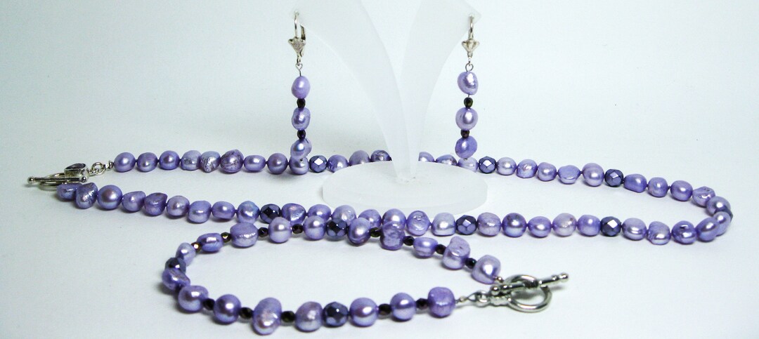 3-piece Lilac Pearl Handknotted Necklace, Bracelet, Earring Set ...