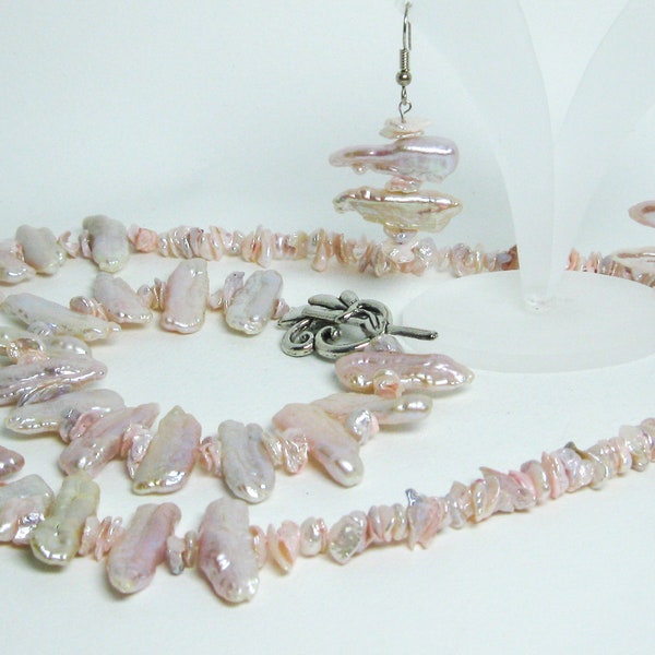 Biwa Pearl Necklace - Etsy