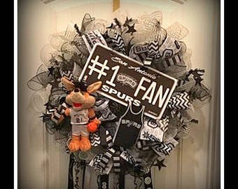 San Antonio Spurs Wreath Fans Only!! Spurs Wreath Home Office Decor ...