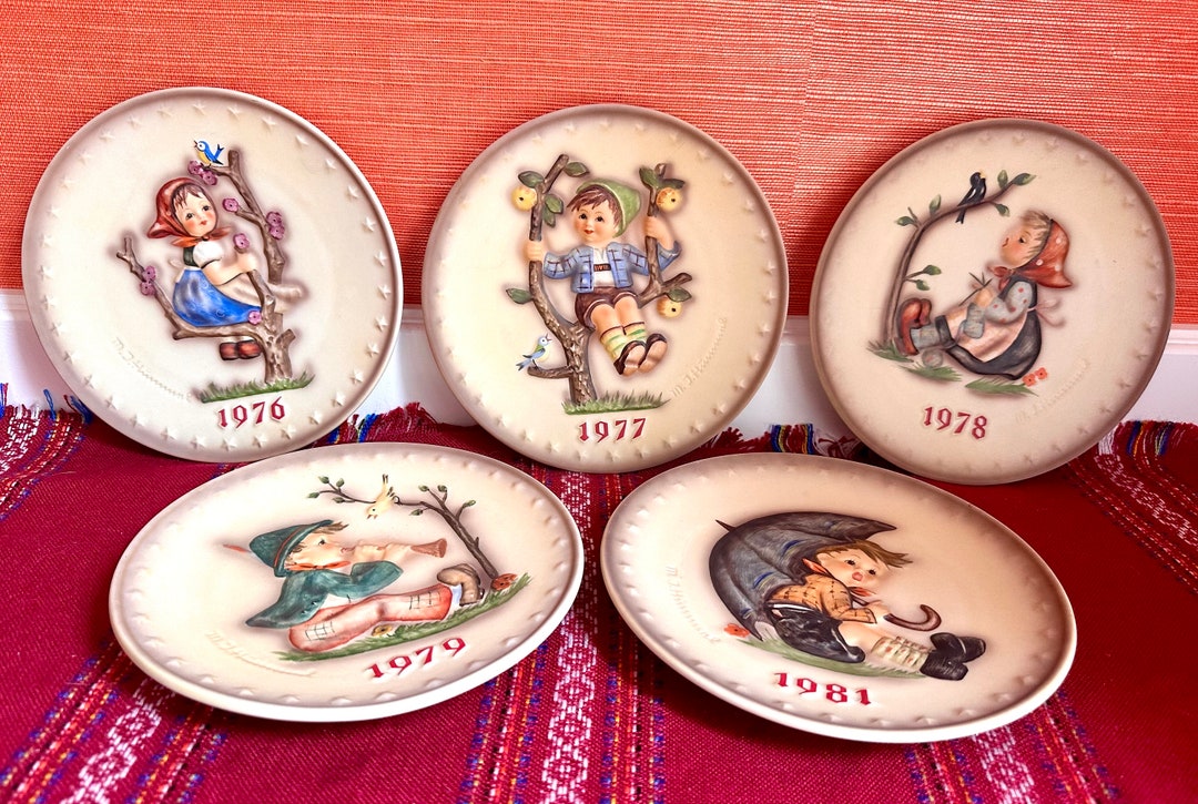 Set of Five M. J. Hummel Plates 1976, 1977, 1978, 1979, 1981 - 7 5/8 ...
