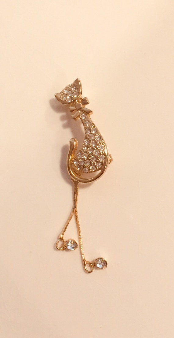 Retro Gold Tone Cat Gem