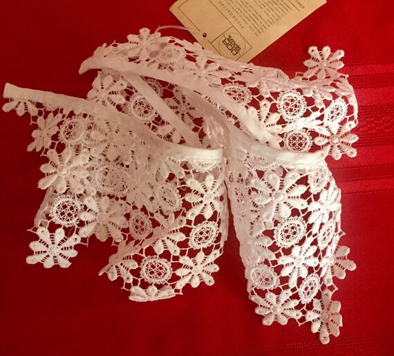 Vintage German Plauen Lace Cotton 1960's Lady's Colla… - Gem