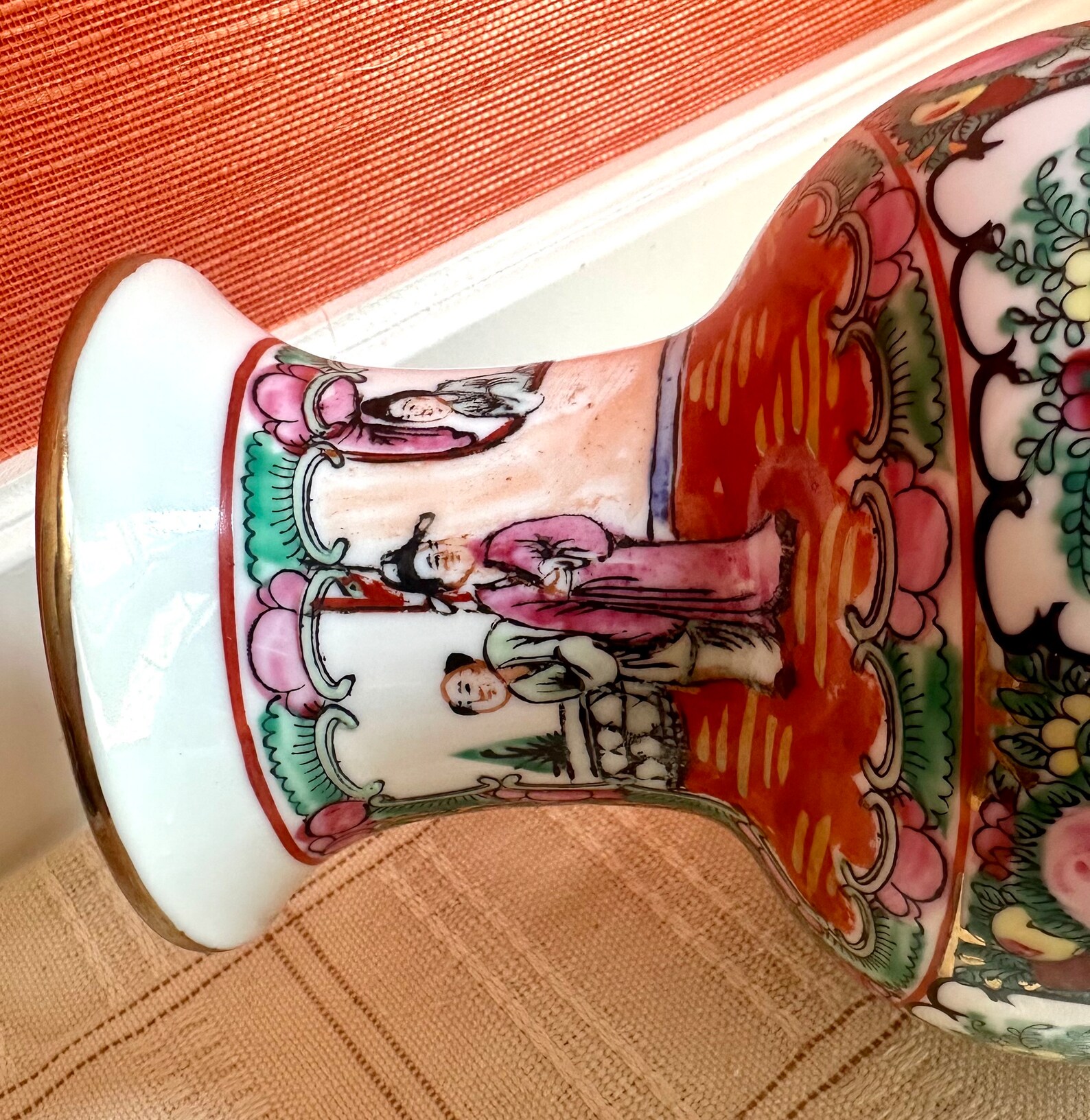 Vintage Large Asian Vase People Flowers in the Garden Gold Embellished ...