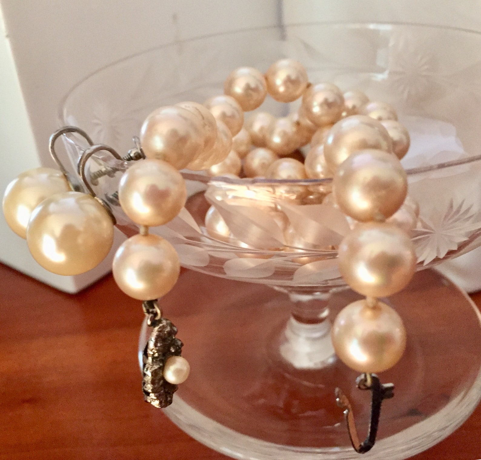 Vintage Pearl Necklace Hand Knotted With Silver Clasp Closure and Clip ...
