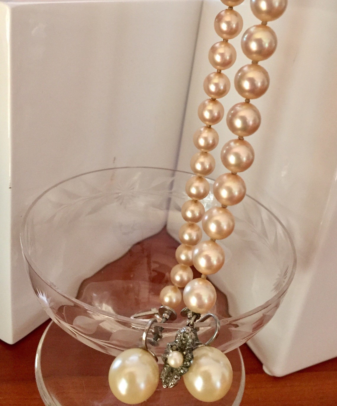 Vintage Pearl Necklace Hand Knotted With Silver Clasp Closure and Clip ...