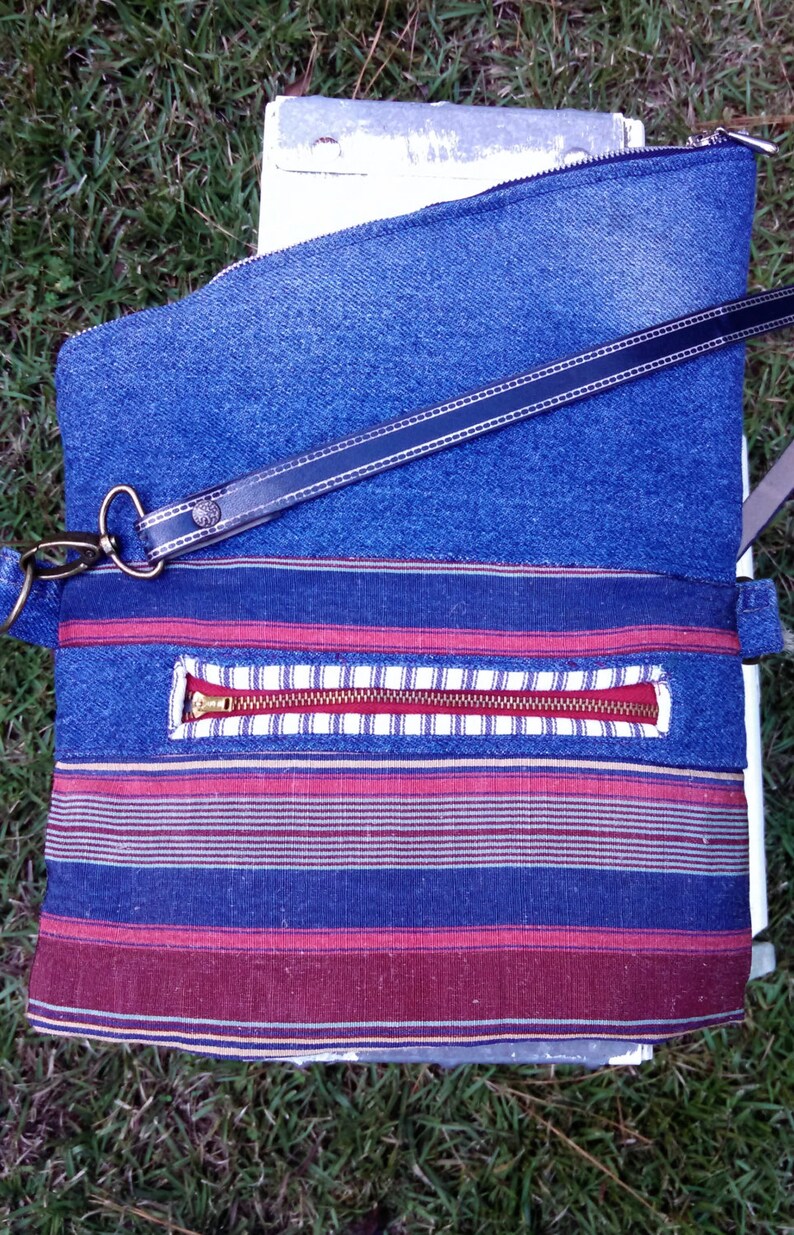 Zippered Flap Purse With Detachable Shoulder Strap Converts to Clutch ...