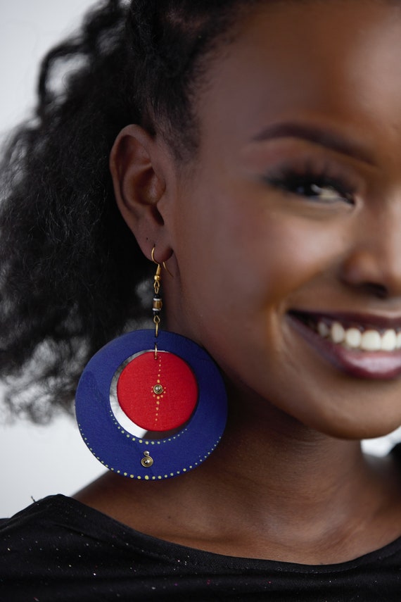 Wholesale statement earrings store