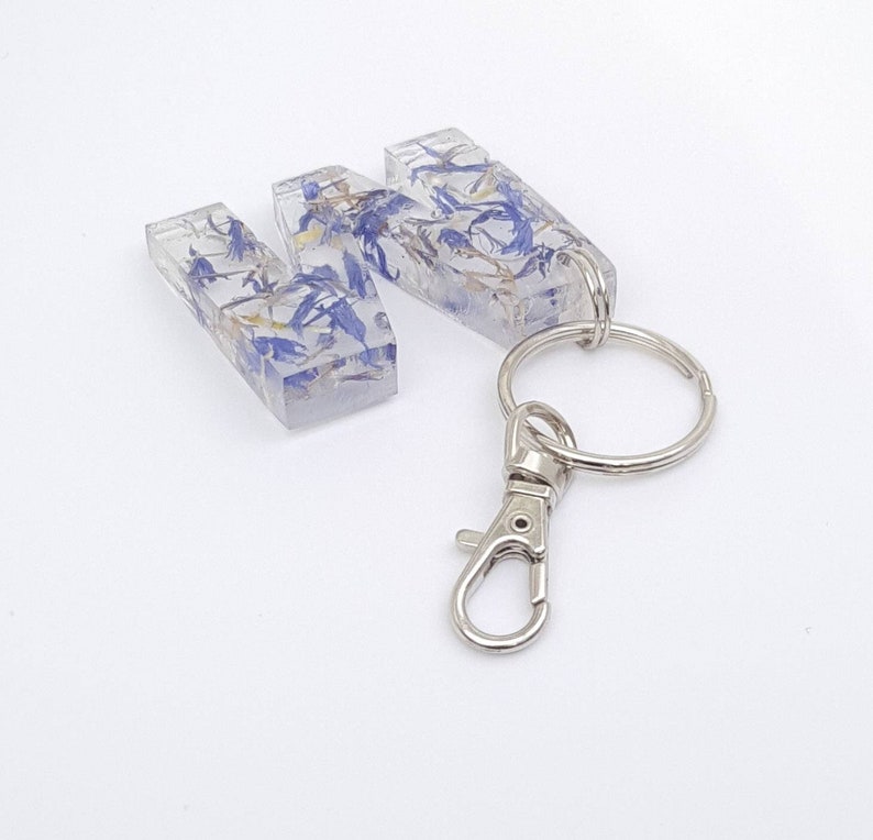 Resin Initial Keychain With Blue Petals Personalised Letter - Etsy