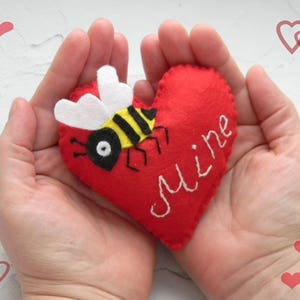 Bee Mine Valentines Day Pattern PDF Felt Heart Ornaments Pattern Kawaii ...