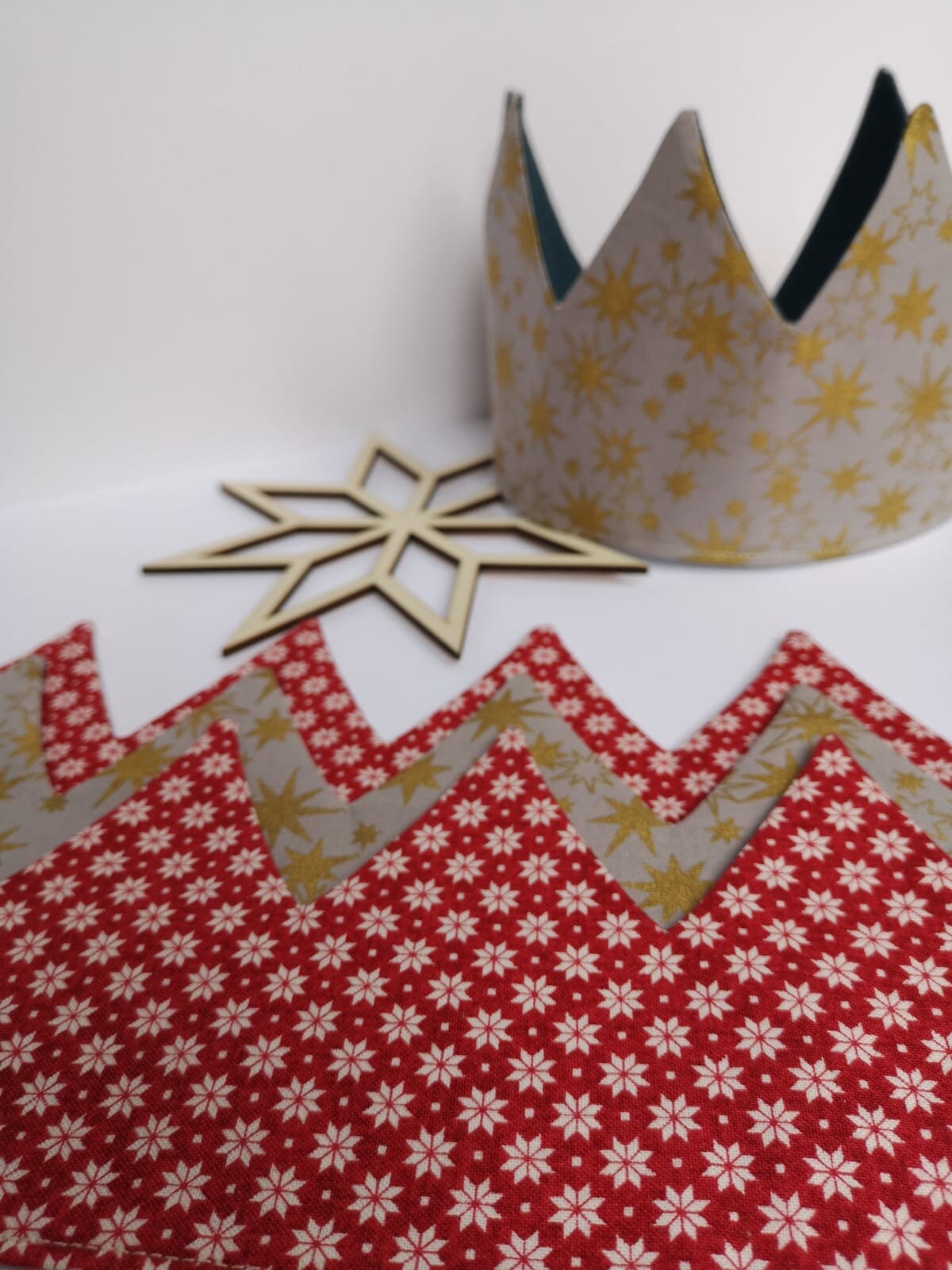 Christmas crowns with bag a set of 4 cotton, reusable crowns for kids ...