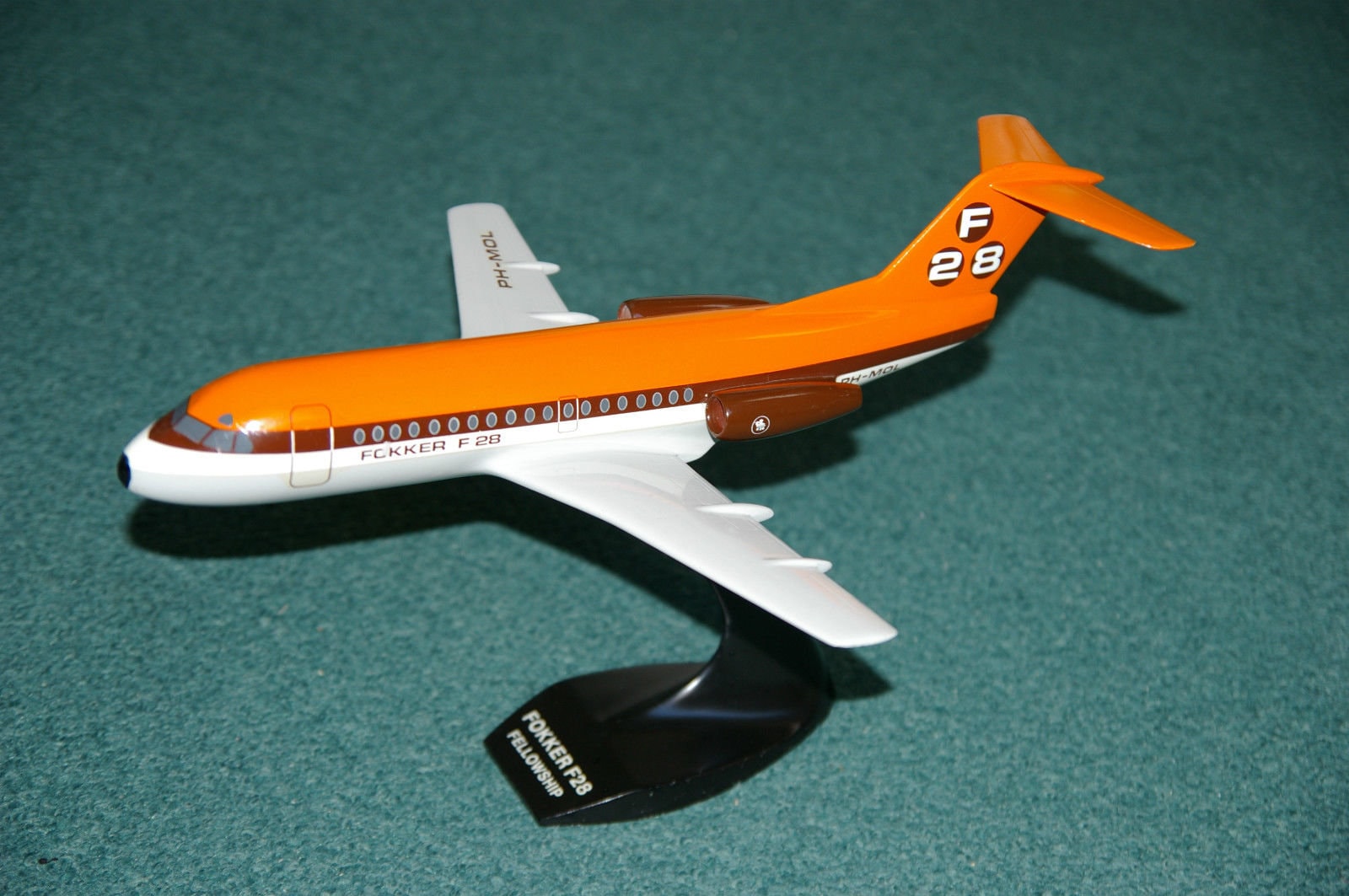 Matthijs Verkuyl Fokker F28 Fellowship 1/72 Scale Metal Display Model ...