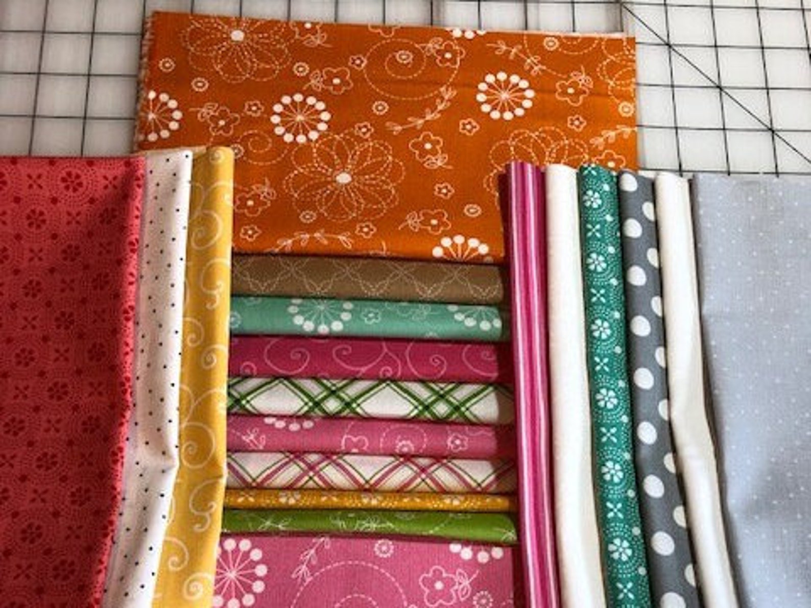 Hoppy Easter Bench Pillow Fabric Kit - Kimberbell Designs - Pick Your ...