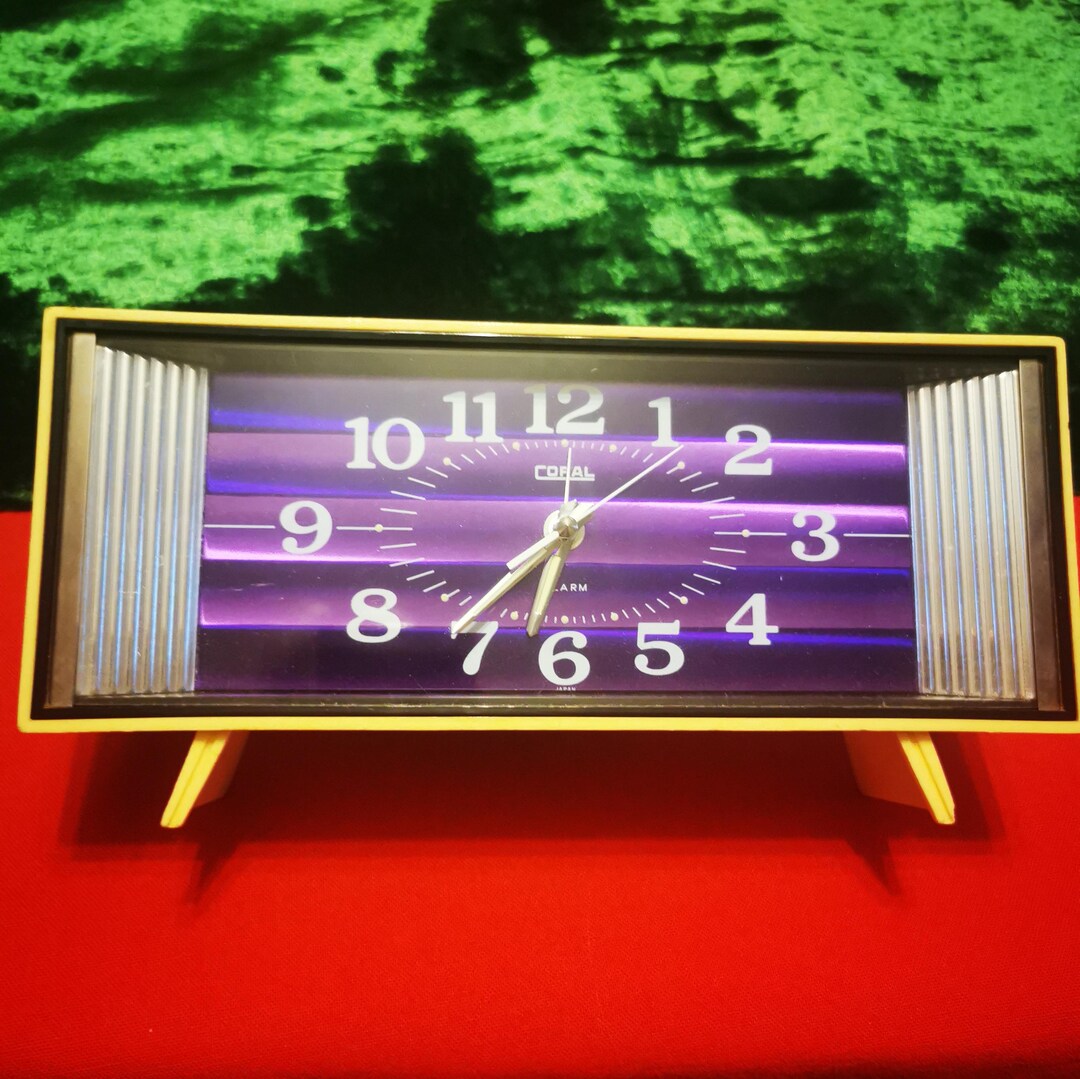 Vintage Coral Alarm Clock 1970s - Etsy