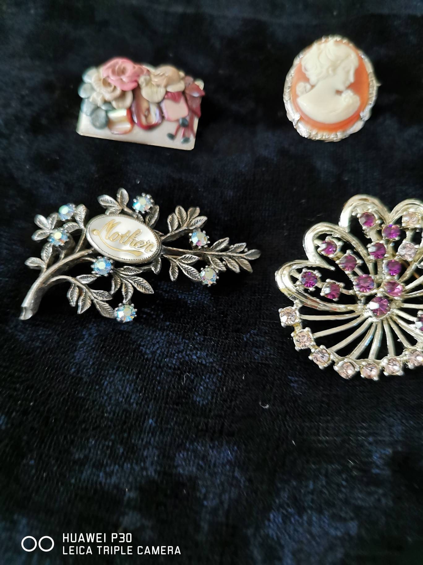 10 Silberfarbene Vintage Broschen. - Etsy.de