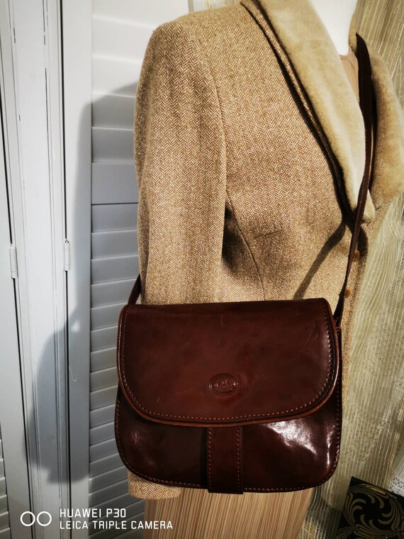 Classic Vintage Saddle Bag in Brown Leather. - Etsy