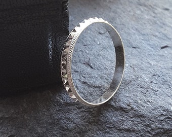 Silver Pyramid Ring - Etsy