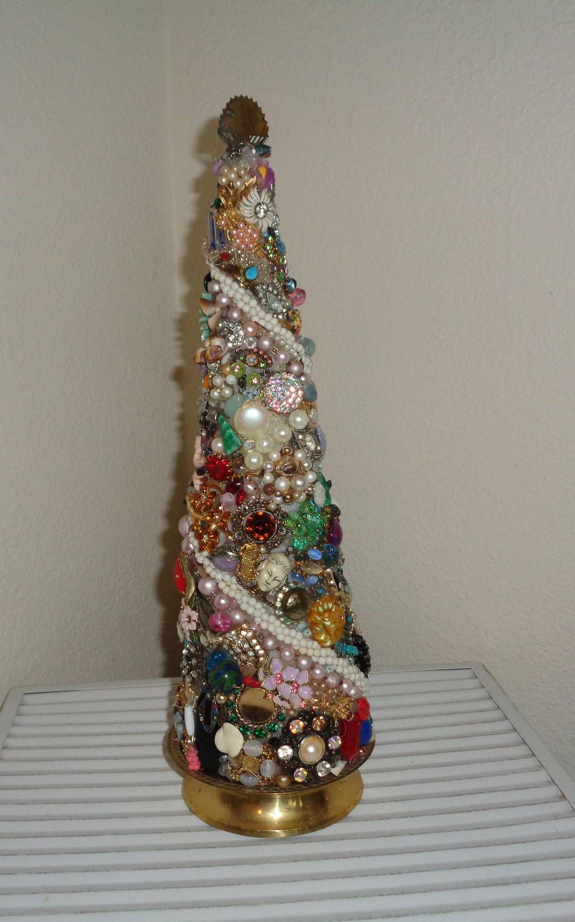 Jeweled Christmas Tree Made With Vintage Jewelry - Etsy