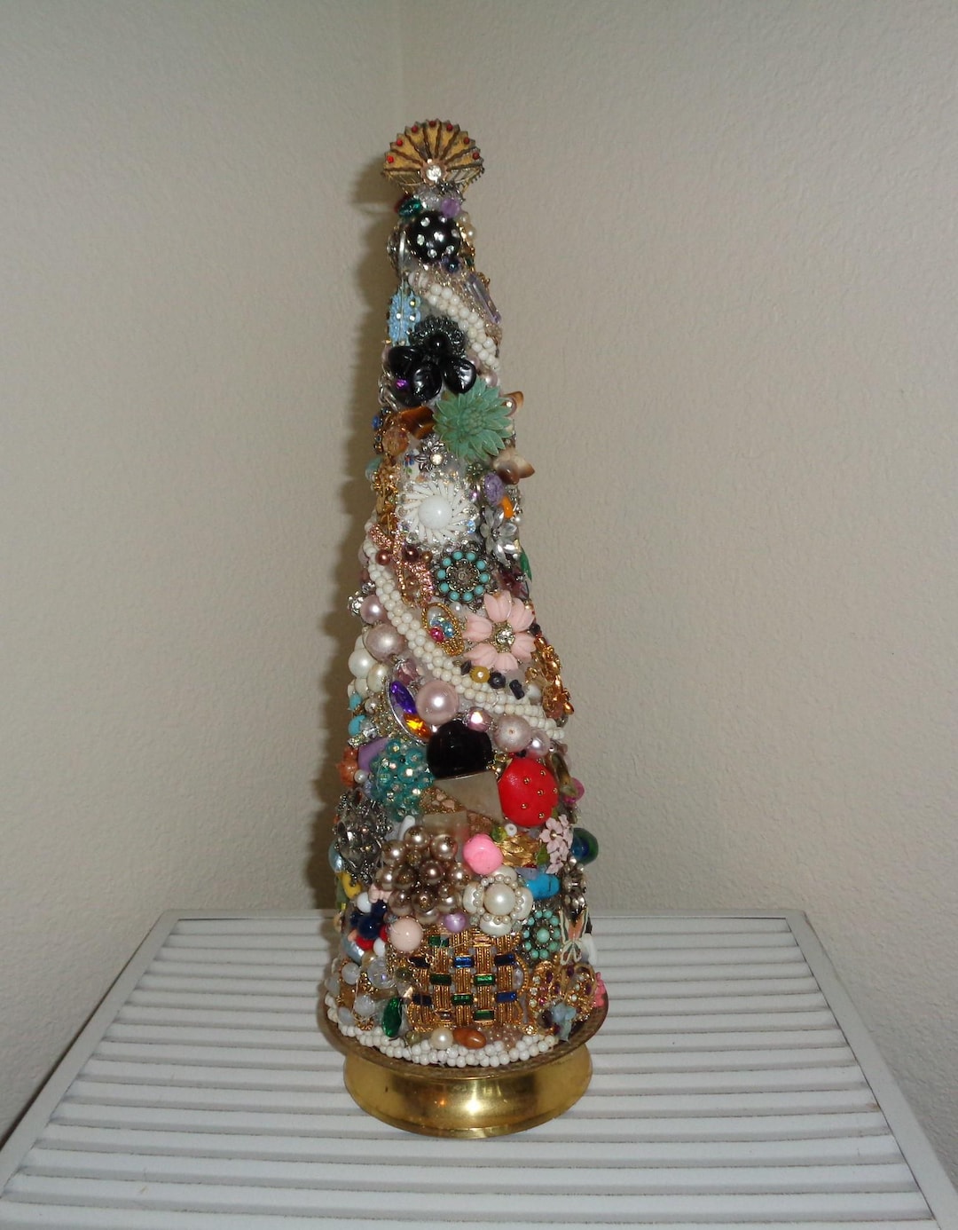 Jeweled Christmas Tree Made With Vintage Jewelry - Etsy