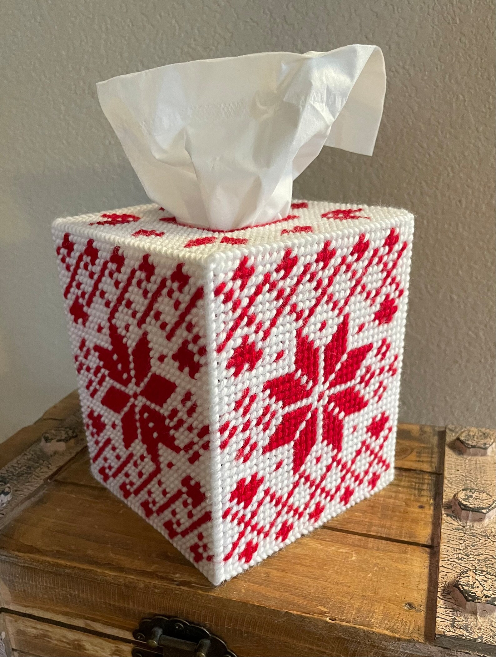 Poinsettia Tissue Box Cover, Christmas Tissue Topper, Red and White ...