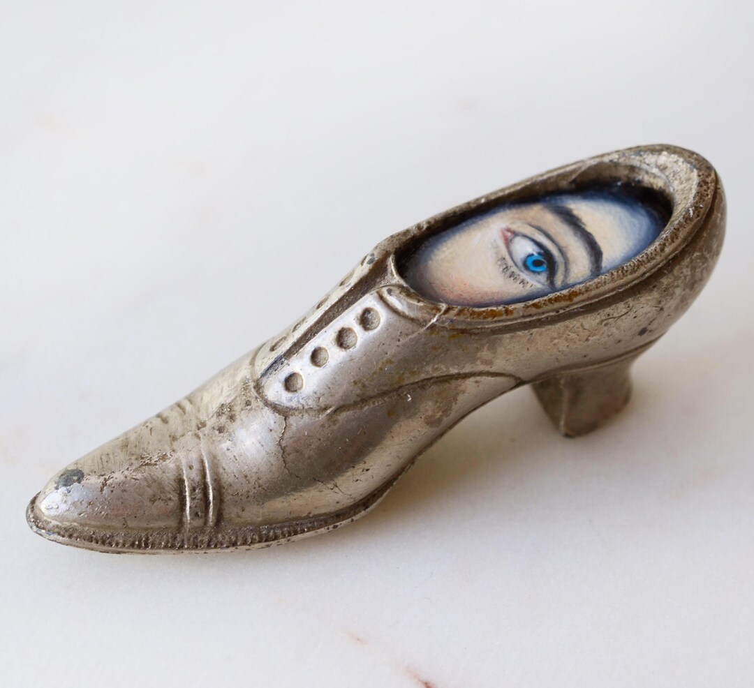 ANTIQUE Blue Lover's Eye in Lucky Shoe, Oil on Canvas Modestbirdystudio ...
