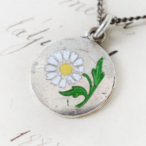 ANTIQUE Daisy White Yellow Green, Small Cute, Floral Enamel Charm ...