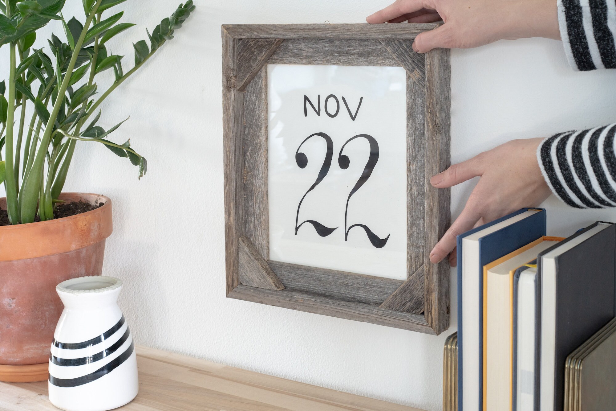 Barnwoodusa Rustic Signature Corner Block Picture Frame - 100% Up ...