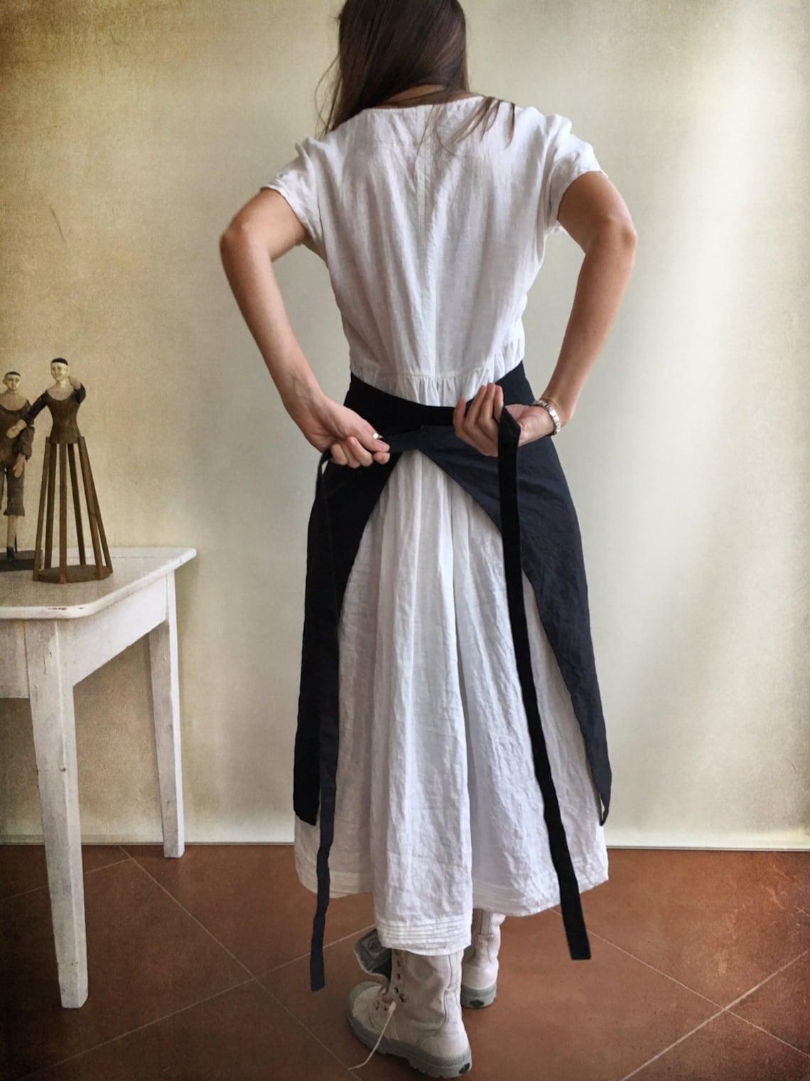 Half Apron With Front Pocket Black Linen Apron Cafe Apron - Etsy