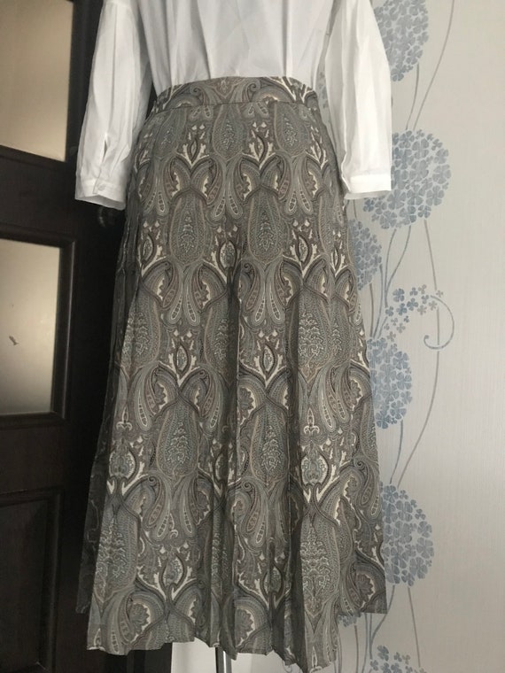 Pure New Wool Pleated Grey Paisley Pattern Marks and … - Gem