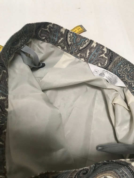 Pure New Wool Pleated Grey Paisley Pattern Marks and … - Gem