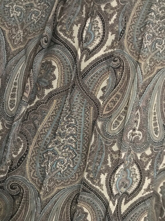 Pure New Wool Pleated Grey Paisley Pattern Marks and … - Gem