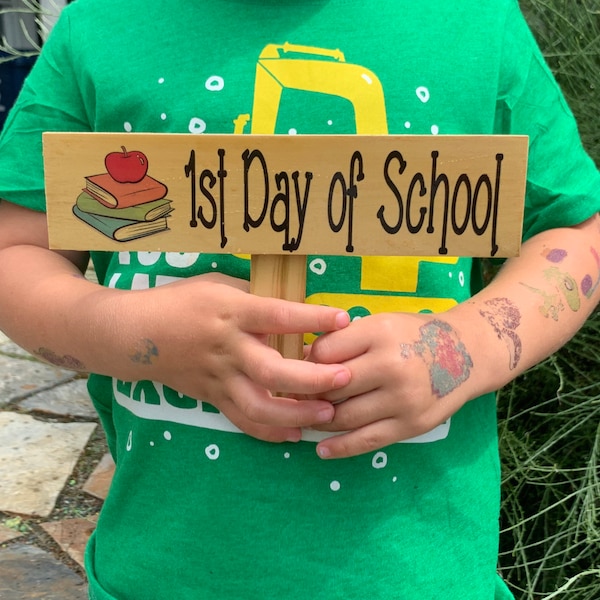 Custom Handheld Sign - Etsy