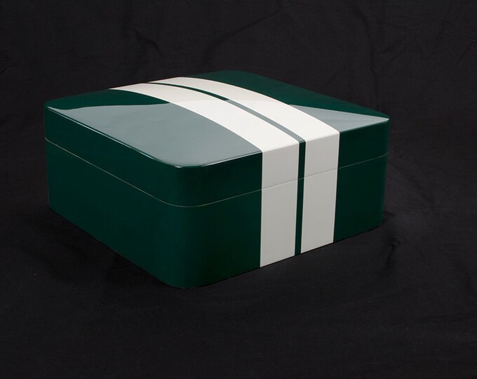 HUMIDOR Racing Green Basic. High quality gloss lacquer. 105 cigars ...