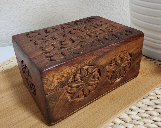 Vintage Indian Carved Sheesham Wood Box - Etsy