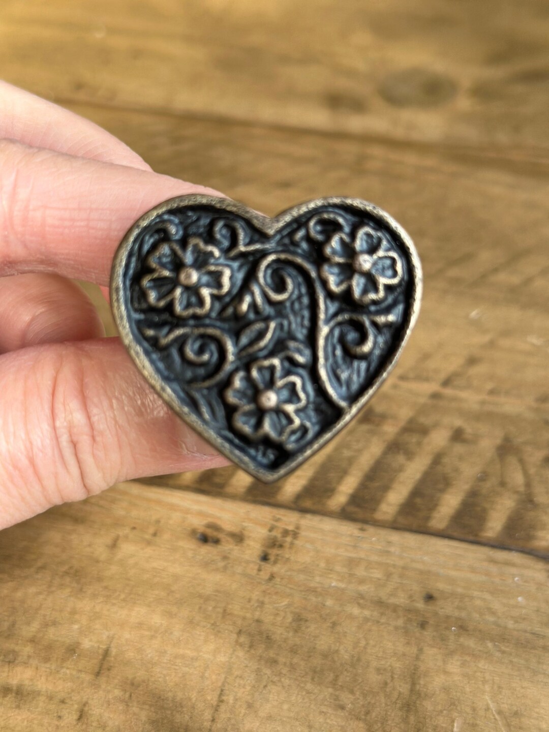 Sale/heart Metal Cabinet Knob/metal Hand Knob/heart Knob/pick COLOR ...