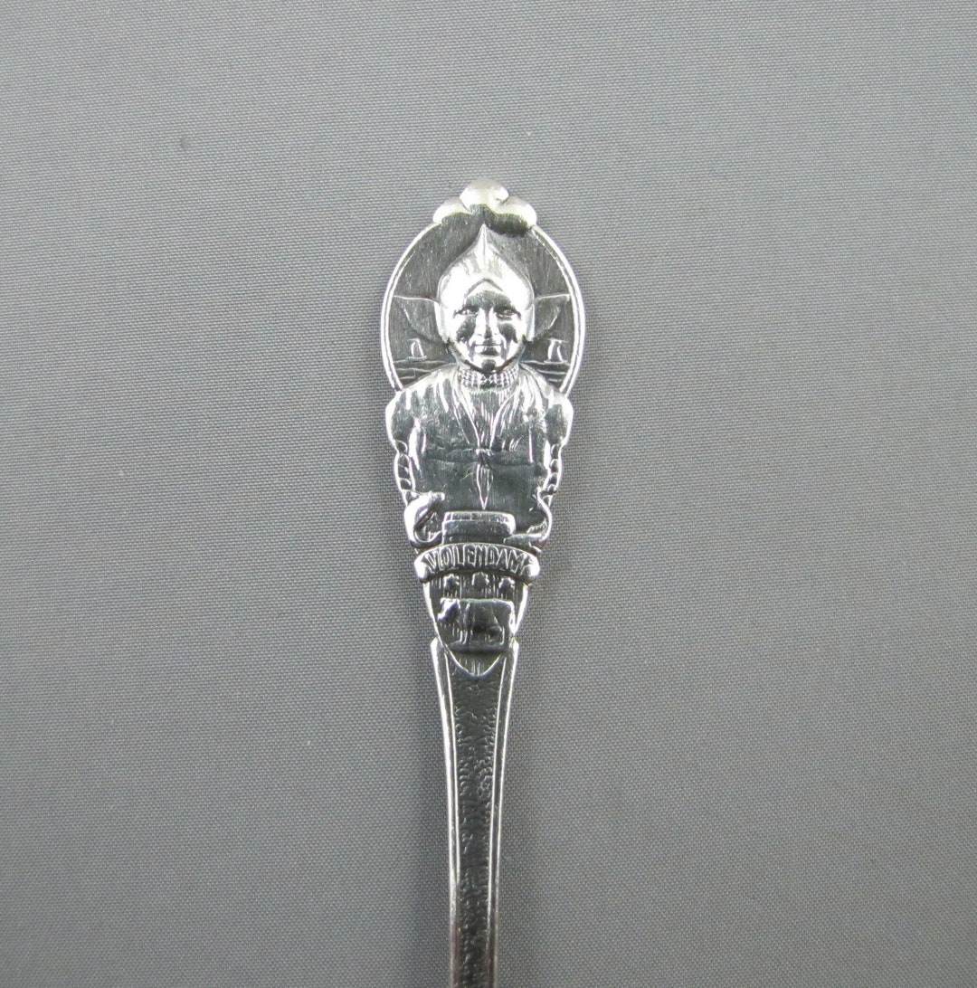 Dutch Lady in Traditional Bonnet VOLENDAM Holland NETHERLANDS Vintage ...