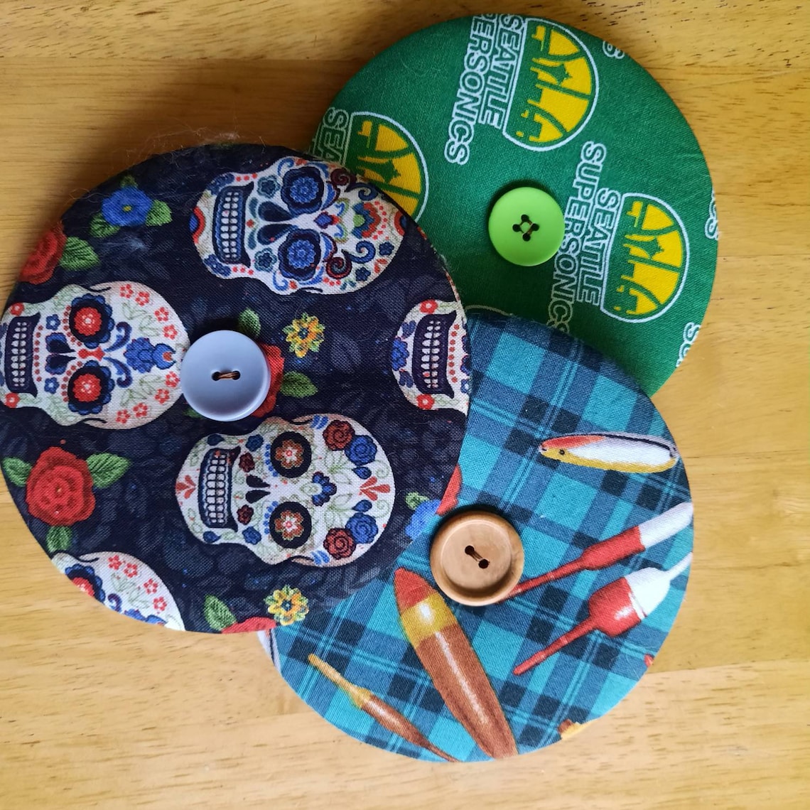 gaming-card-holders-fun-playing-card-holder-arthritic-card-holder-hands