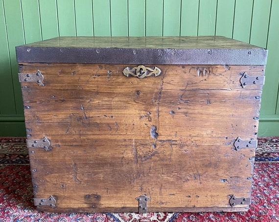 Vintage Trunks & Chests