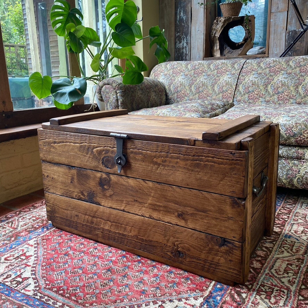 Rustic Wooden TRUNK Chest Coffee Table | Vinyl Record Storage Box ...