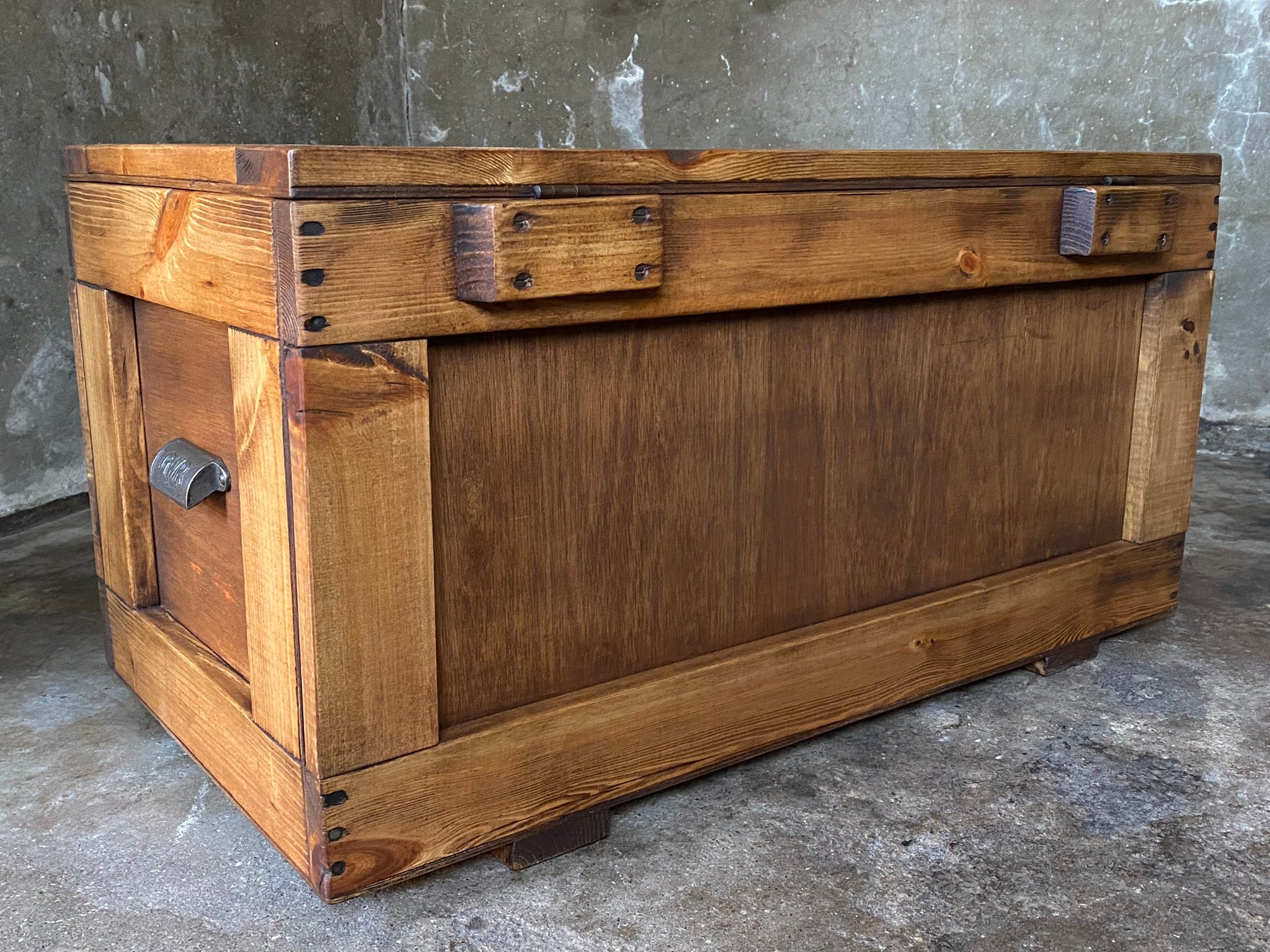 Trunk Coffee Table | Wooden Storage Chest | Vintage Industrial Trunk ...