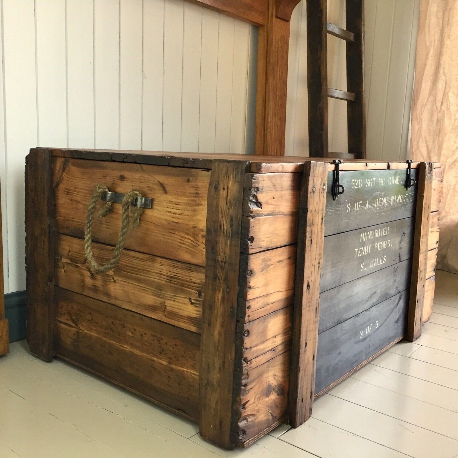 VINTAGE PINE CHEST Coffee Table Trunk Rustic Wooden Storage Chest Mid ...