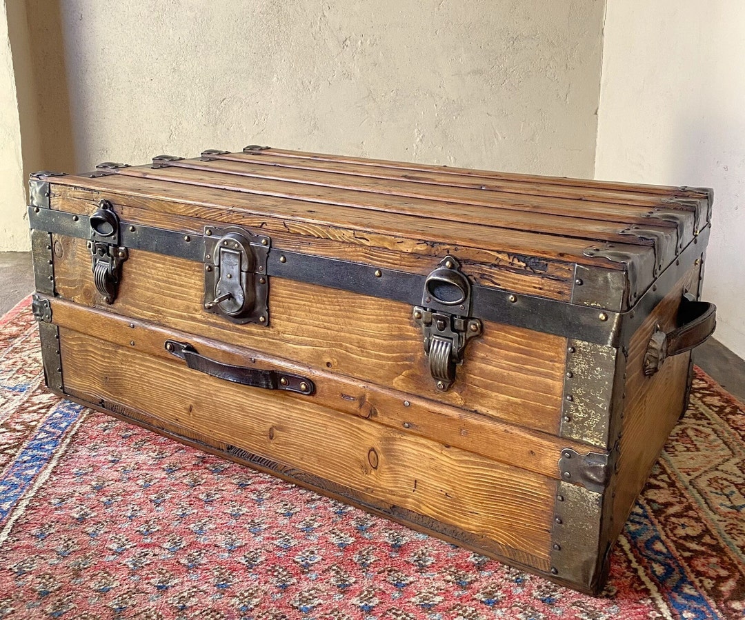 Antique Steamer Trunk, Storage Chest, Coffee Table Trunk & Key - Etsy