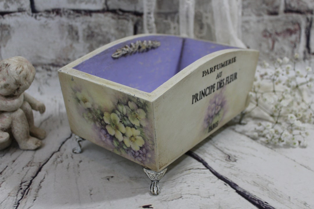 Vintage Inspired Small Wooden Basket,country Cottage Bathroom Storage ...