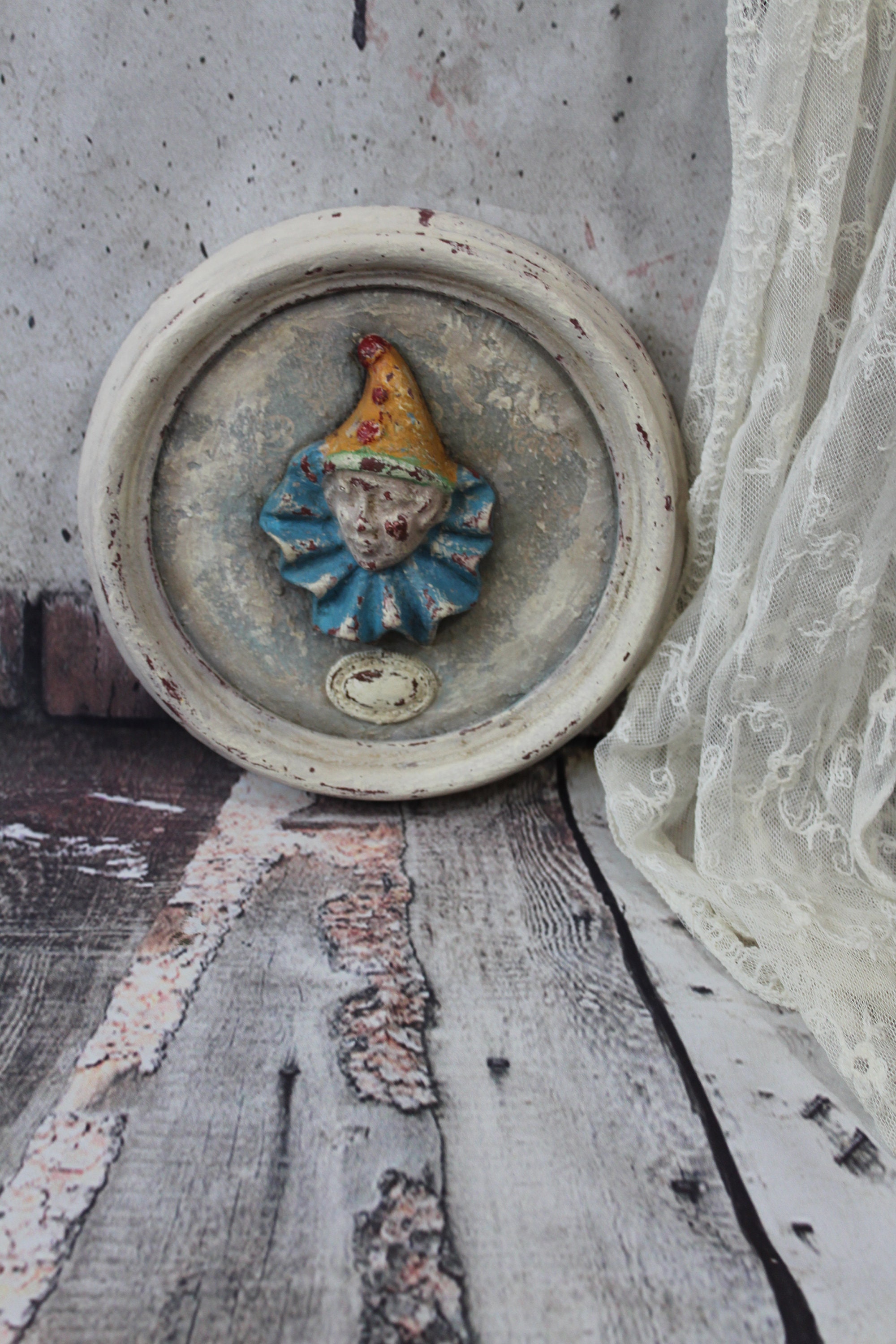 SHABBY COTTAGE CHIC Clown in Round Frameoval Frame With - Etsy UK