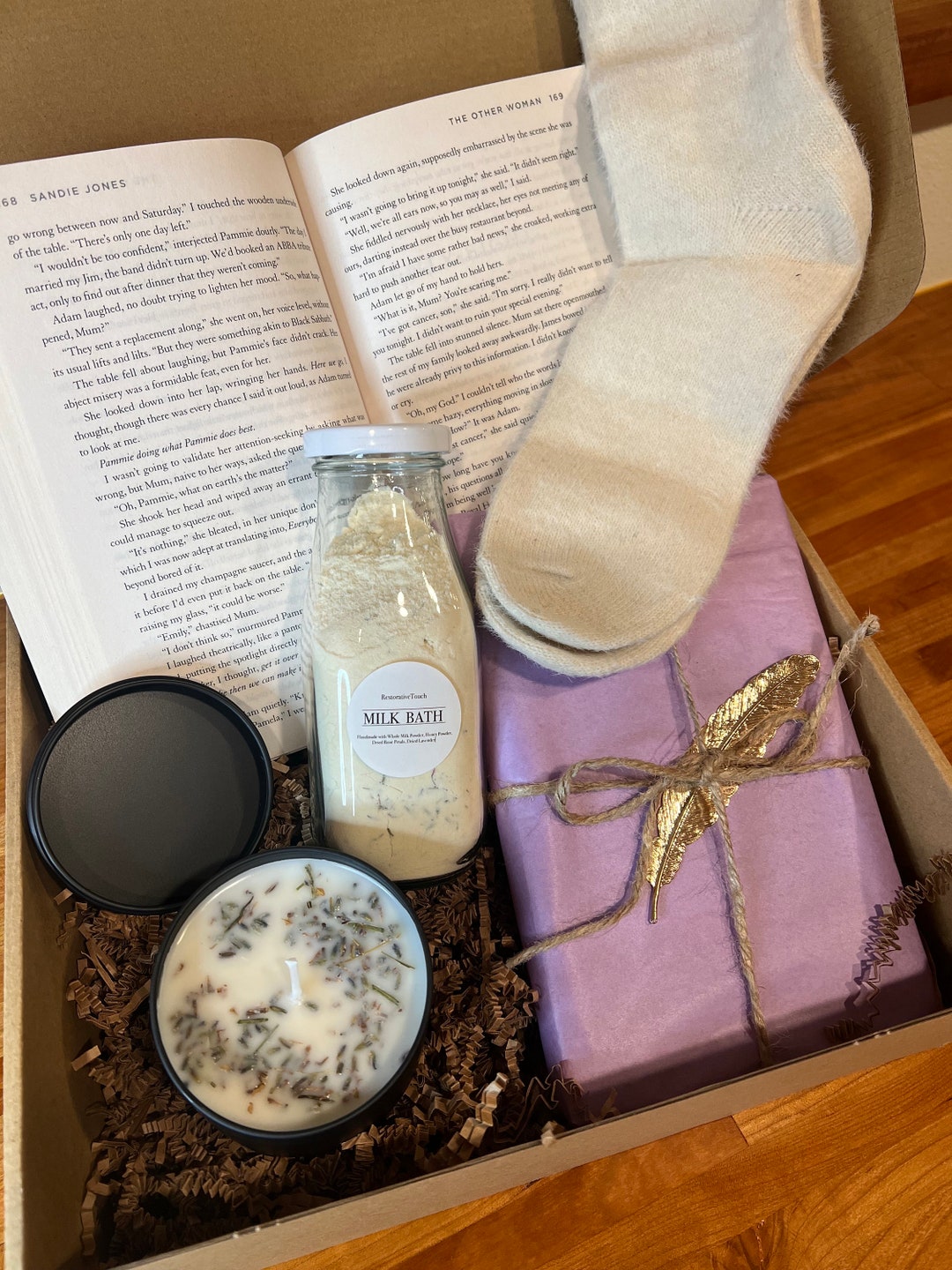 Reading Book Gift Box | Blind Date With a Book| Romance, Thriller ...